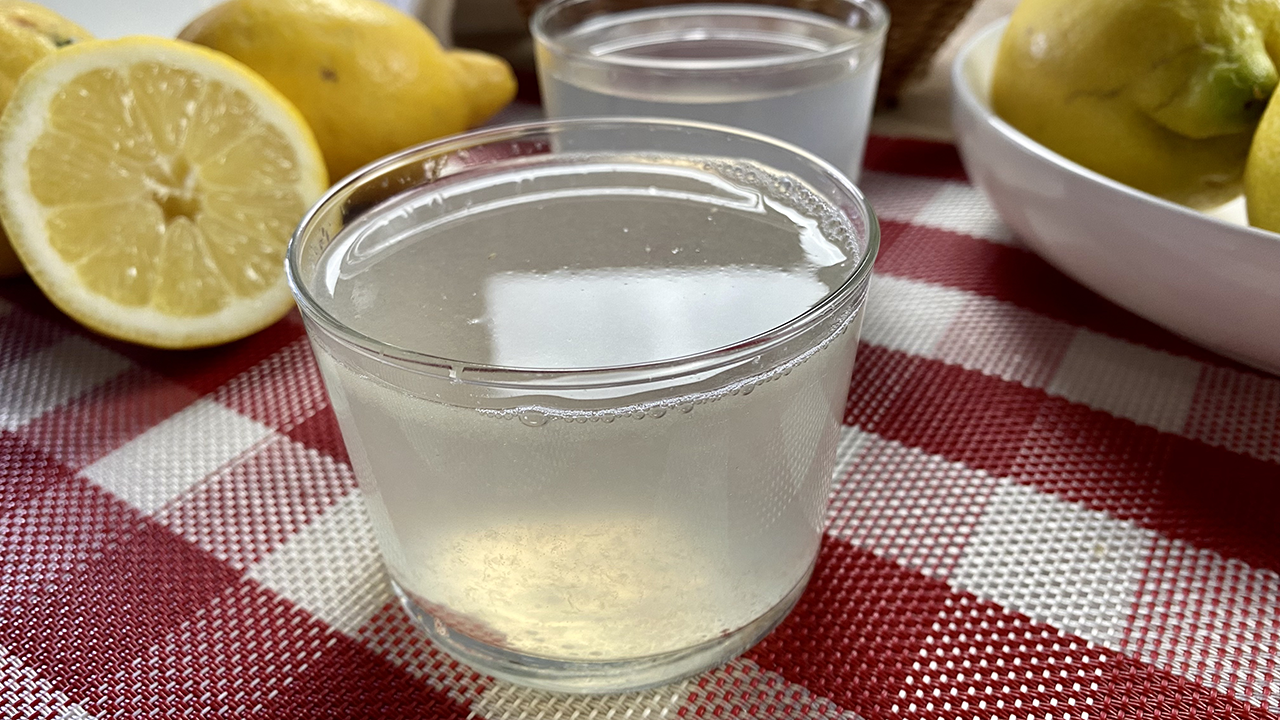 Como hacer Zumo de limón, una bebida refrescante y con muchos beneficios