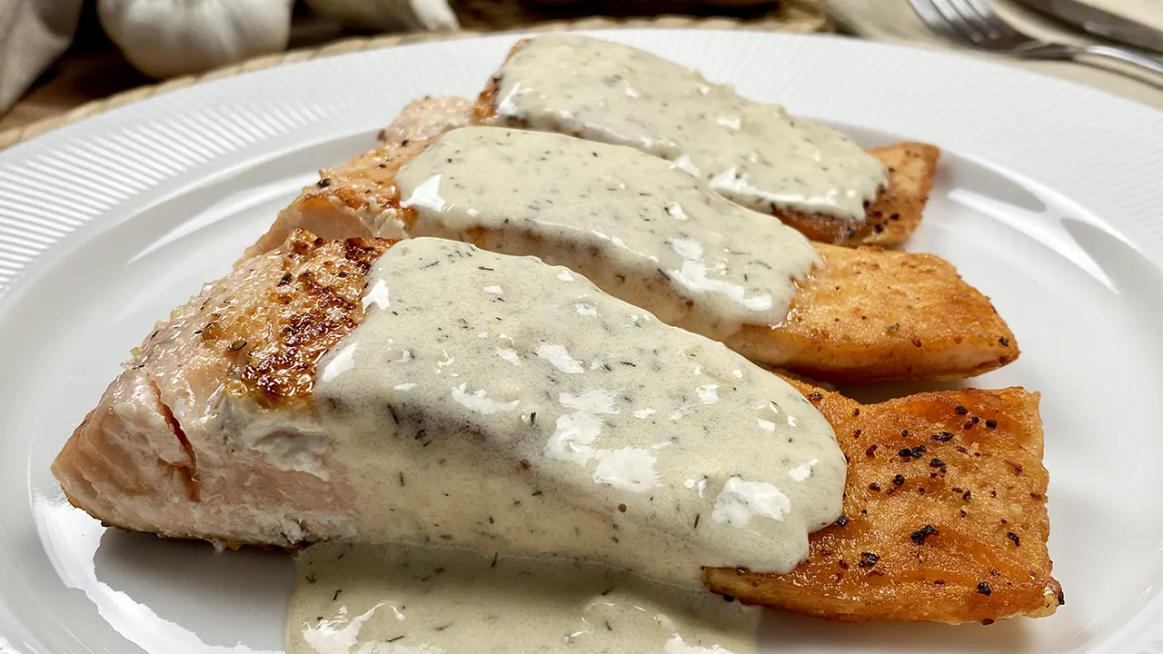 Salmón en salsa de ajo y limón, videos paso a paso para su elaboración