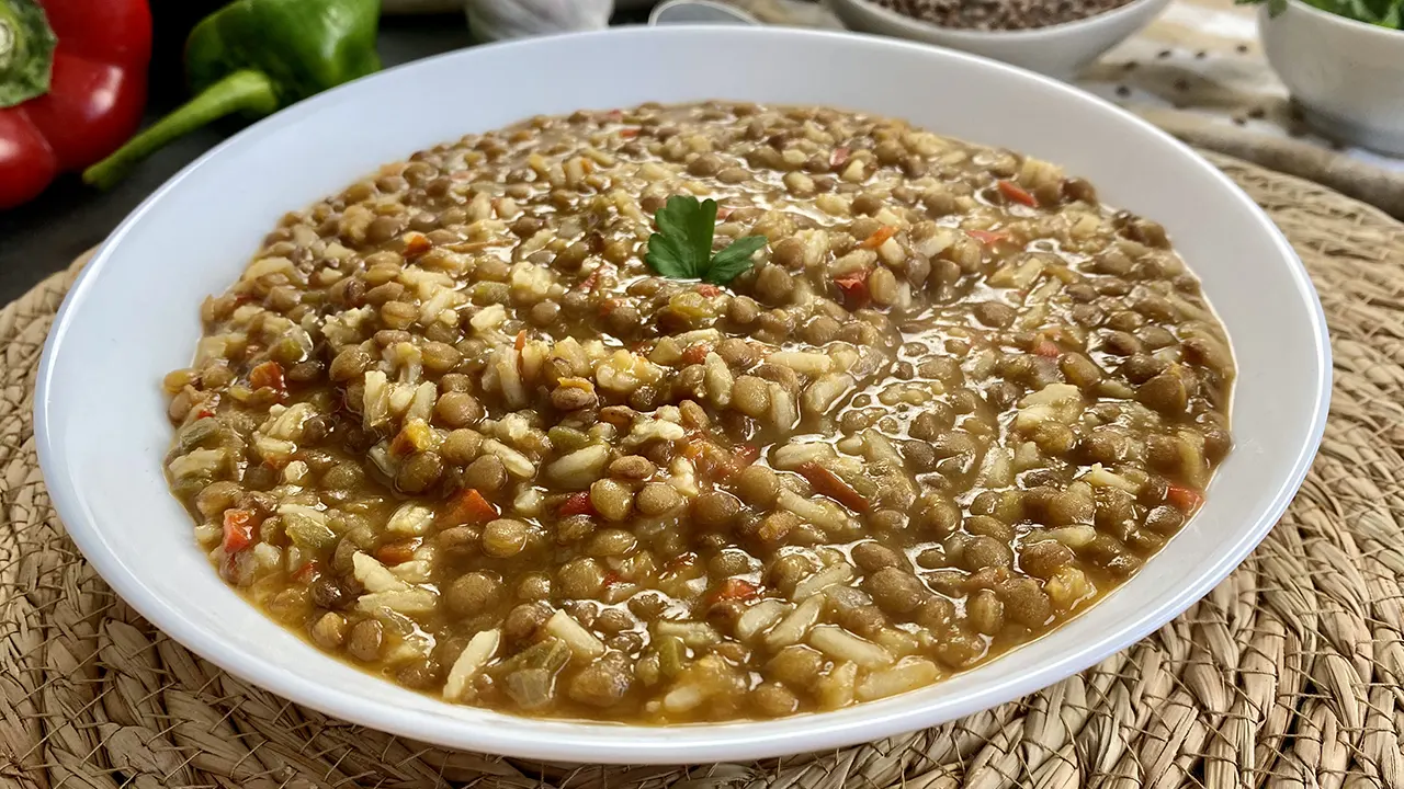 Lentejas con arroz | Receta con videos paso a paso